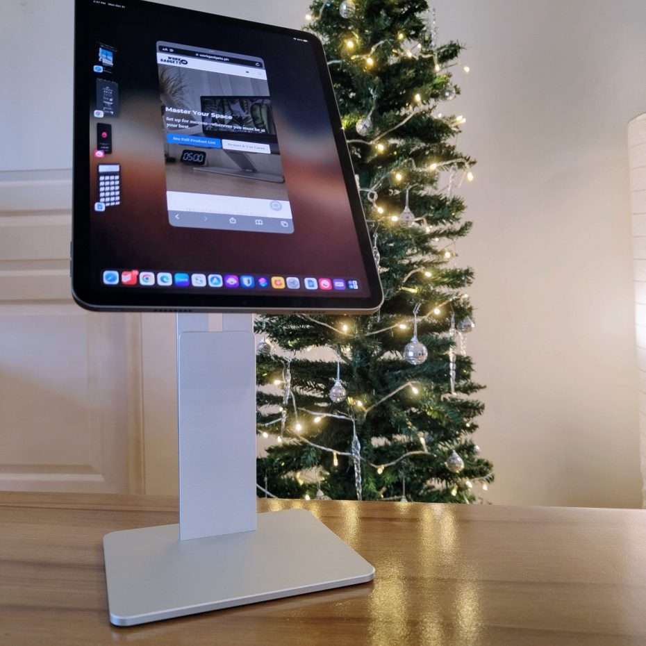WG· StudioStand — Magnetic Adjustable iPad Pro (11” or 12.9") Riser ...